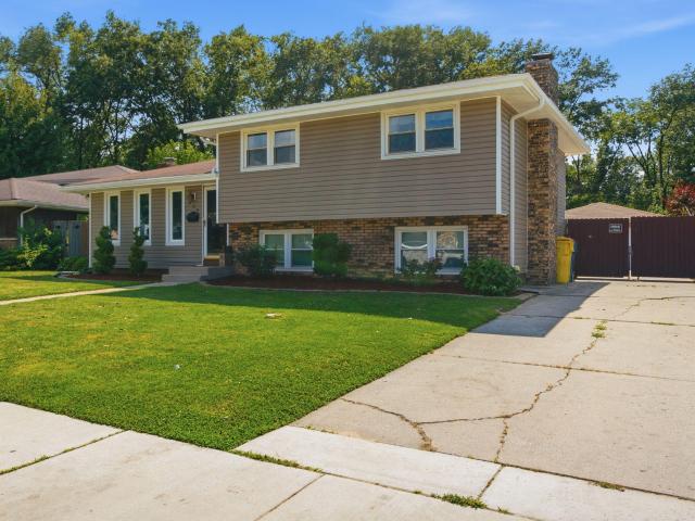 322 N Lindberg Street