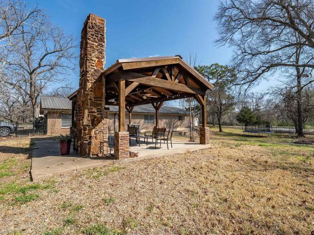 322 N Oleander St, Grand Saline, TX 75140 | MLS #26003 | Compass