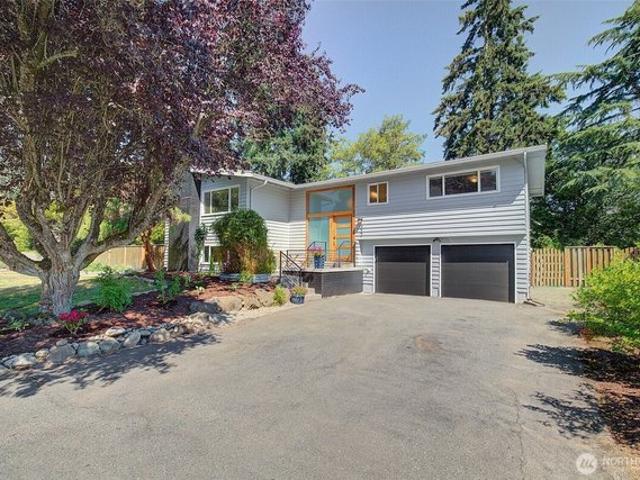 322 NW 200th St, Shoreline, WA 98177