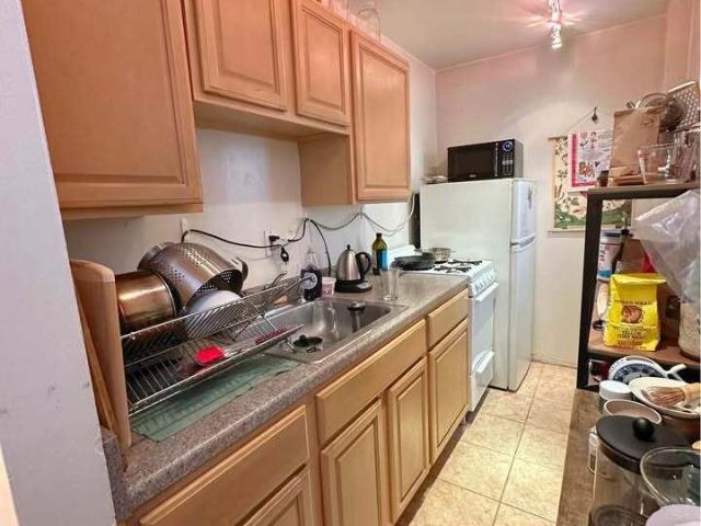 322 South 11th Street 1 Bedroom Apartment for Rent at 322 S 11th St, Philadelphia, PA 19107 Washington Square West