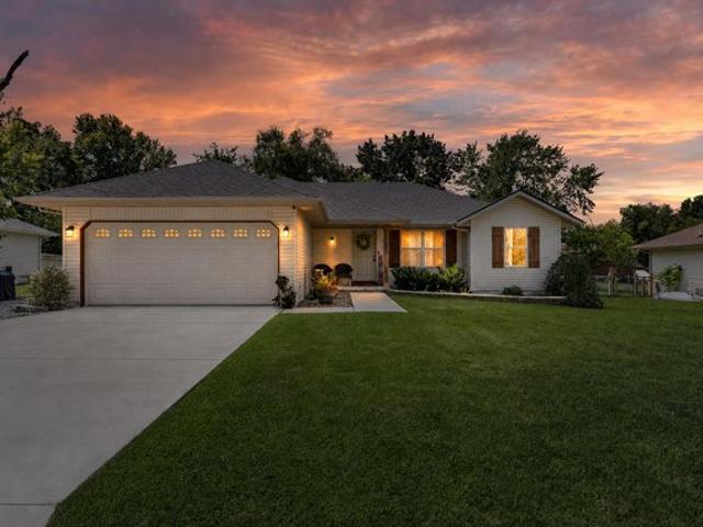 322 Sugar Ln, Clever, MO 65631