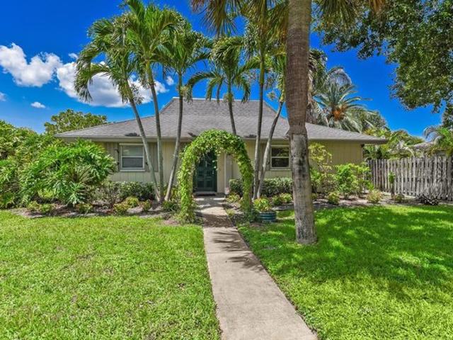 322 SW Indian Groves Dr, Stuart, FL 34994