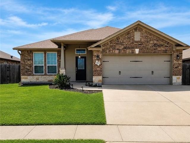 322 Pacific Dr, Portland, TX 78374