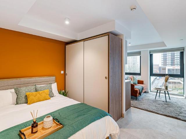 322, Paradise View, 28, Paradise. Studio to rent £1,000 pcm £231 pw