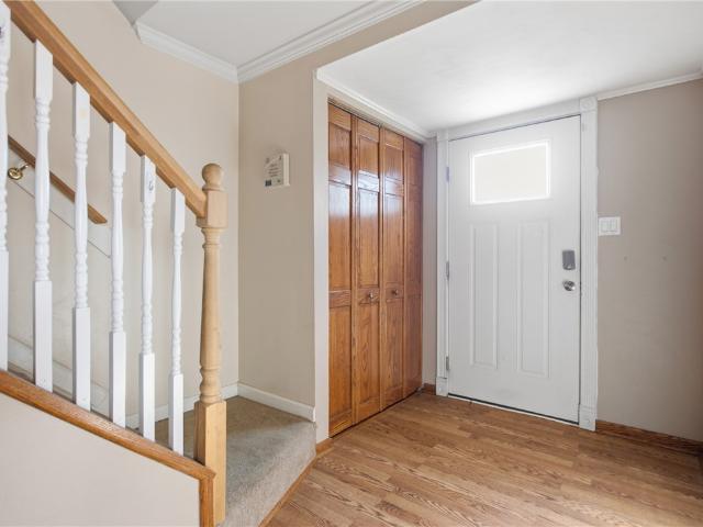 322 Parkwood Dr