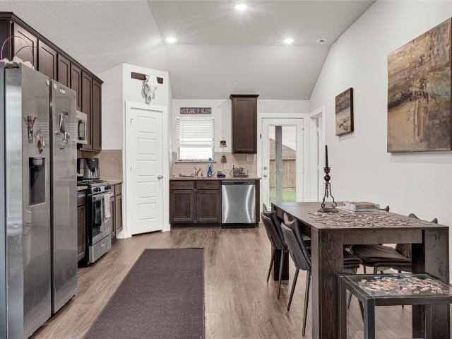 322 Pickwick Gardens Lane