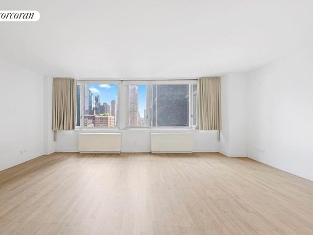 322 W 57th St Apt 30P, New York, NY 10019