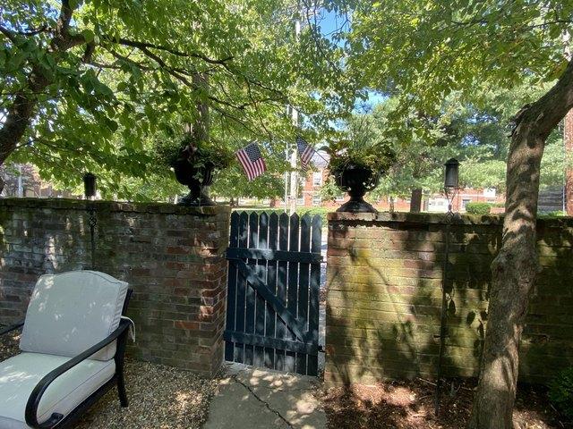 322 W 3rd St, Lexington, KY 40508