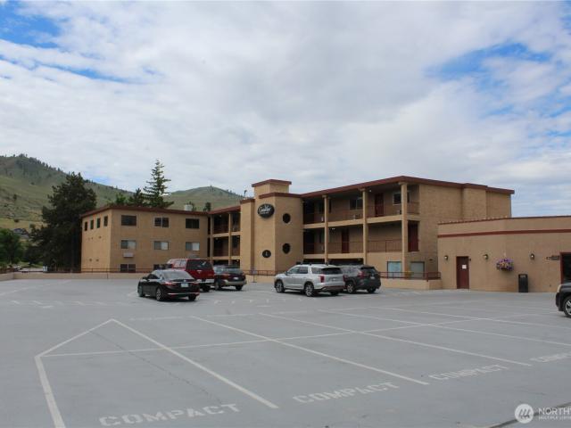 322 W Woodin Avenue # 527