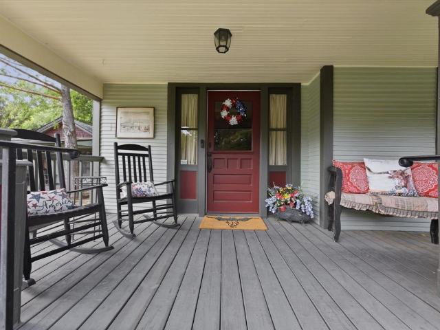 322 W Bridge Street