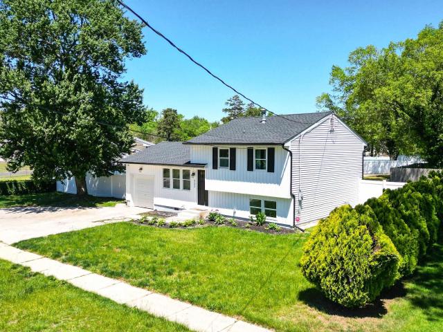 322 W Cornell Street