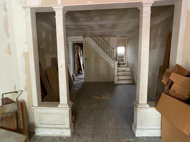 322 W Main Street
