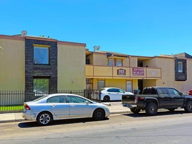 322 W Park St, Stockton, CA 95203