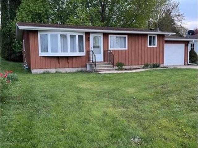 322 W Prairie Ave, Mabel, MN 55954