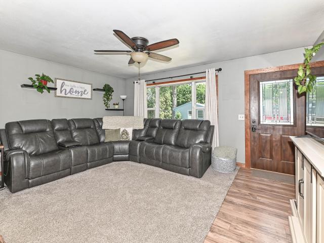 322 Woodlawn Ave