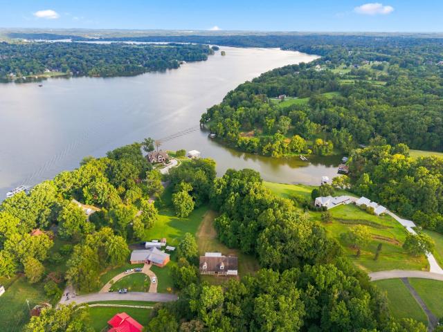 322 Winding Way