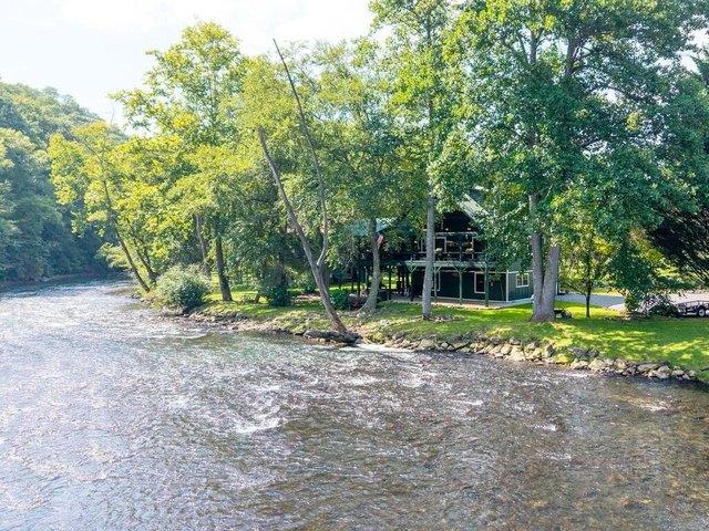 322 Theron McCray Rd, Hayesville, NC 28904