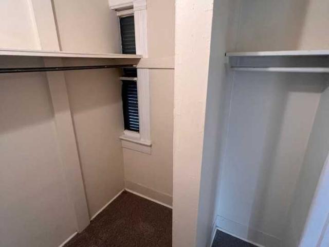 322e11 1 Bedroom Apartment for Rent at 340 322, 330, 336, 337, 340, 340 1/2 E. 11th Ave Eugene, OR 97401 Cal Young