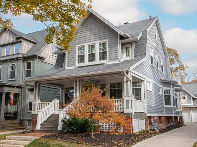 3234 N Shepard Ave, Milwaukee, WI 53211