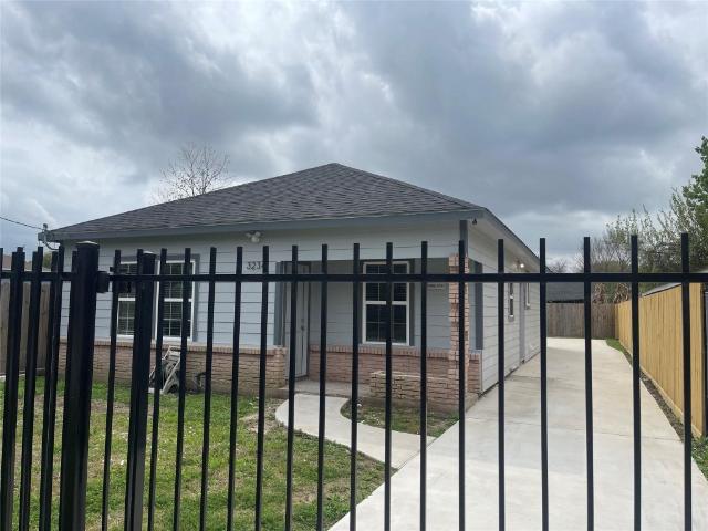 3234 Berry St, Houston, TX 77004 | MLS #96865