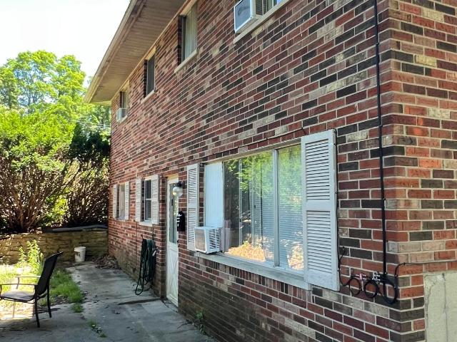 3234 Fieldcrest Drive