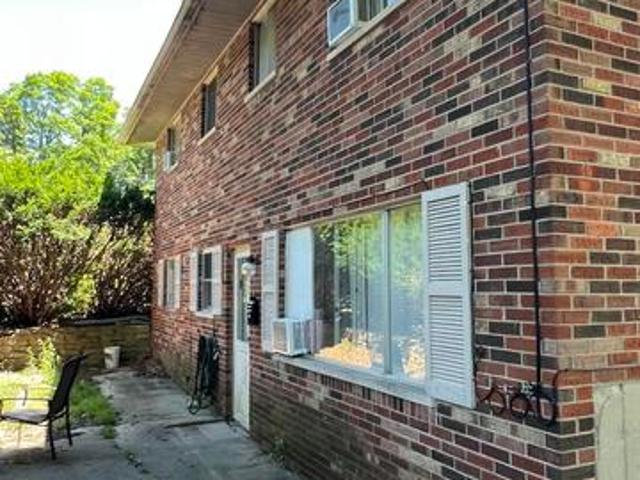 3234 Fieldcrest Drive