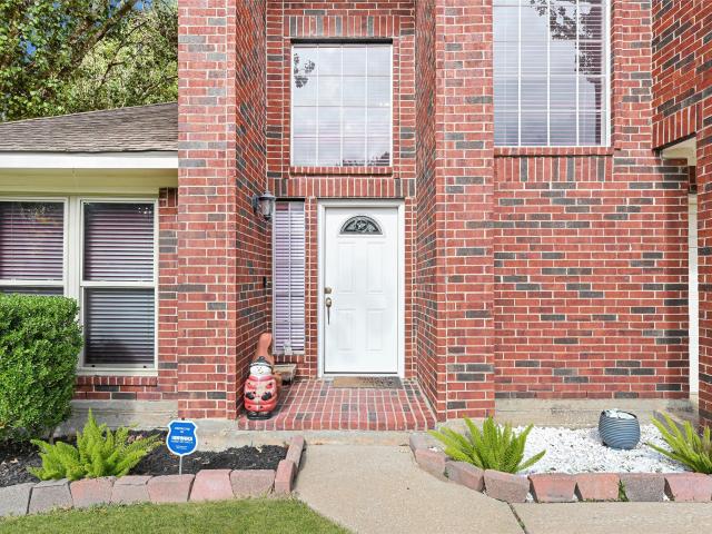 3234 Lee Circle