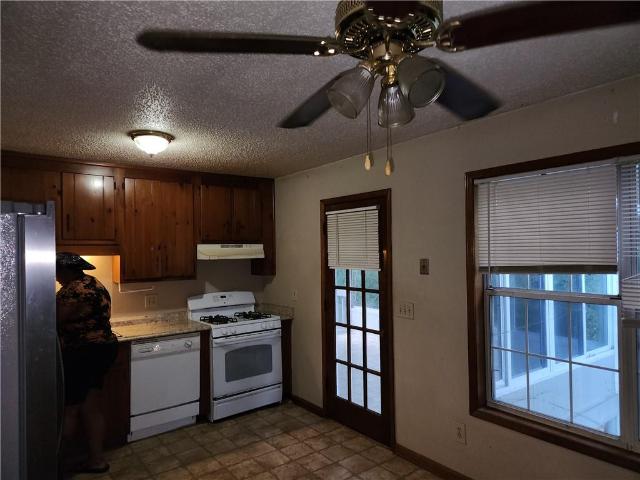 3234 Valley View St, Powder Springs, GA 30127 | MLS #7749 | Compass