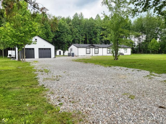 3235 N County Road 600 W