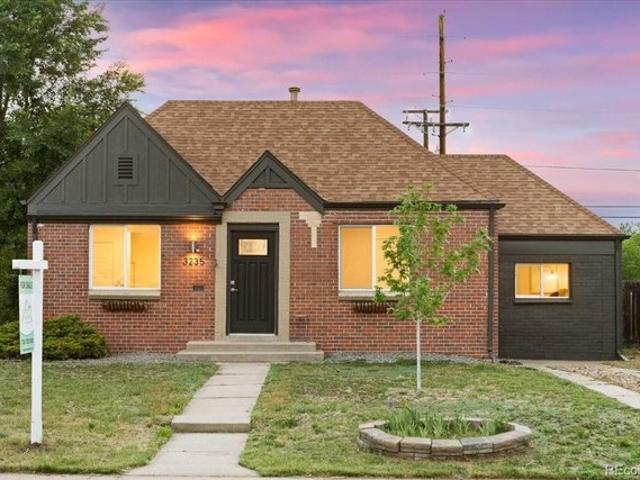 3235 Albion St, Denver, CO 80207