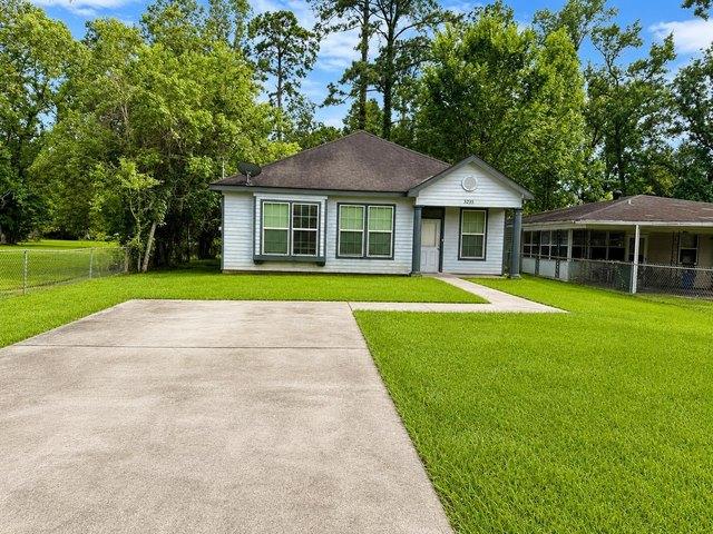 3235 Bennett Rd, Beaumont, TX 77708