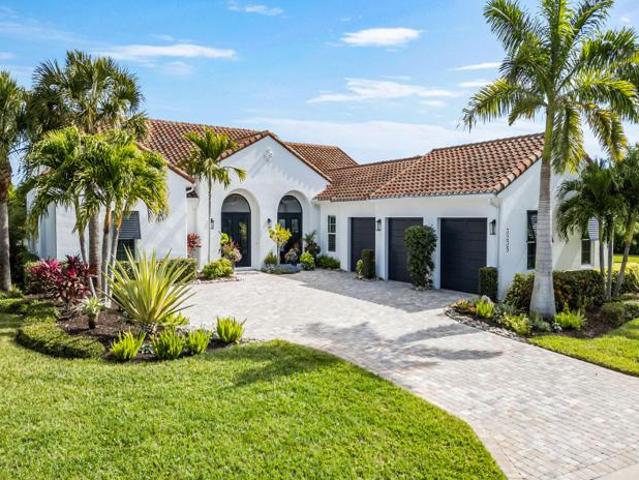 3235 Cullowee Ln, Naples, FL 34114