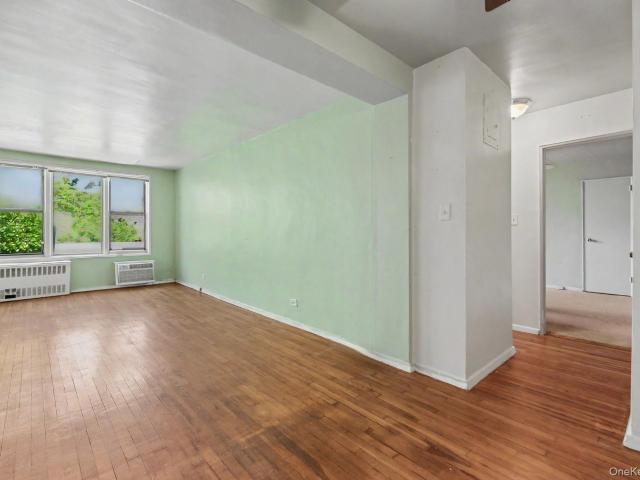 3235 Cambridge Avenue 4L