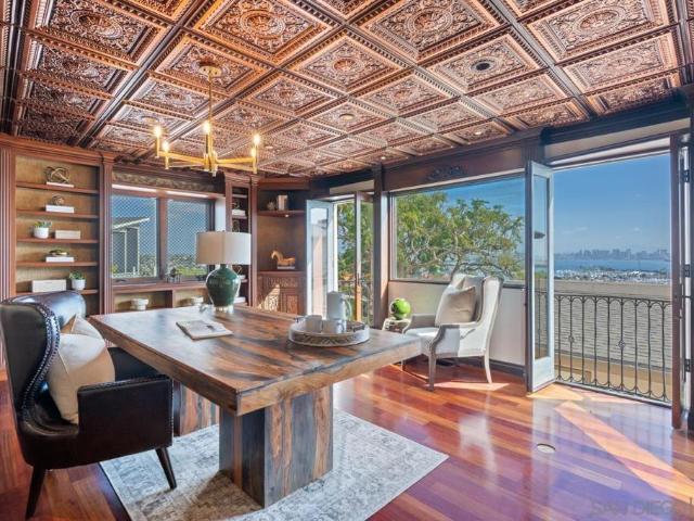3235 Harbor View Dr