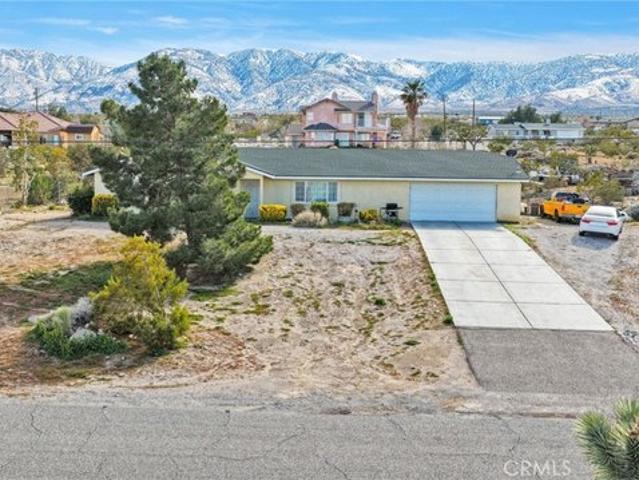 32361 Spinel Rd, Lucerne Valley, CA 92356