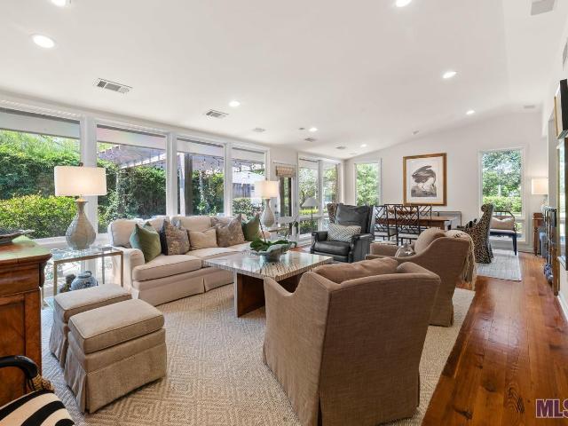 3236 Murphy Dr, Baton Rouge, LA 70809 | MLS #BR2026006 | Compass