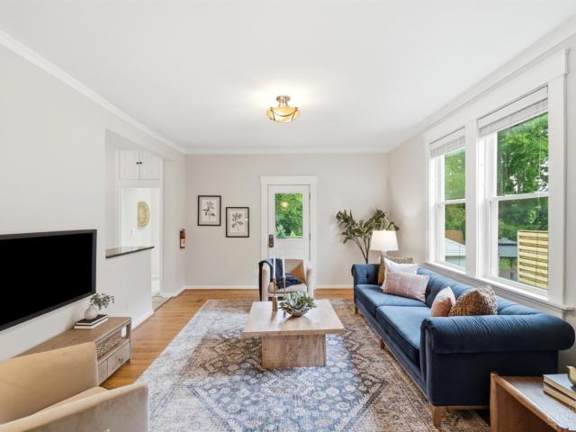 3236 Beredith Place