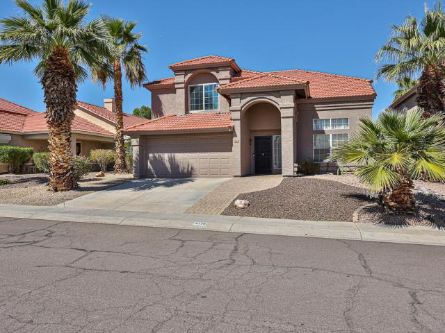 3236 E Hiddenview Drive