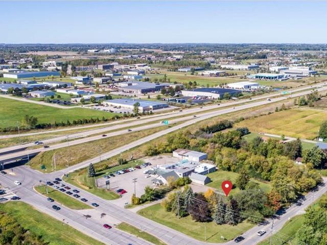 3236 E Northland Ave, Appleton, WI 54911