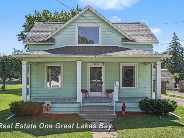 3236 Elm St, Saginaw, MI 48604