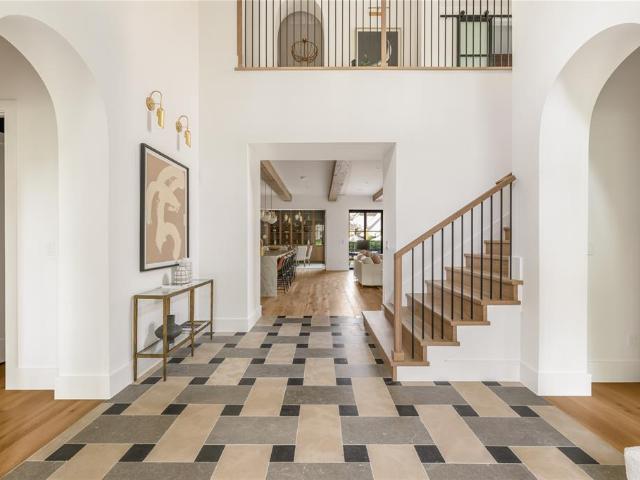 3236 Greenbrier Drive