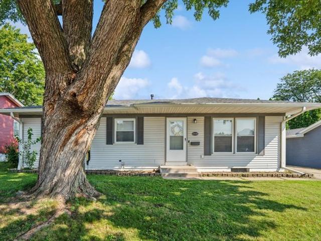 3236 W Dover Ct, Davenport, IA 52804
