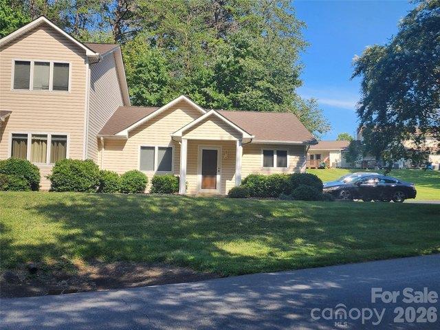 3236 White Oak Ct, Claremont, NC 28610