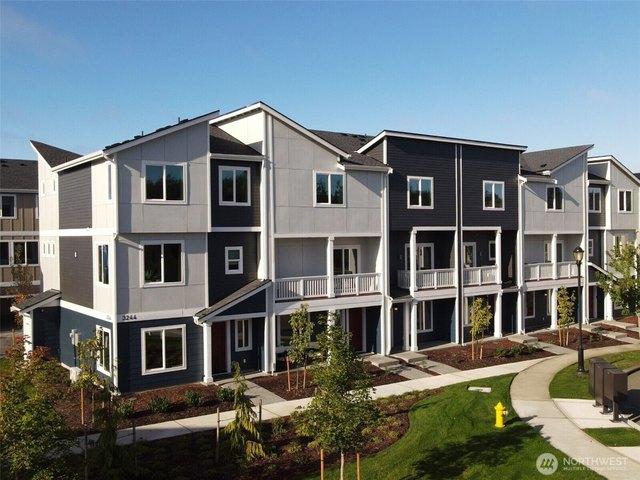 32376 Vine Ave SE, Black Diamond, WA 98010