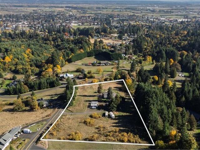 32378 Jp West Rd, Scappoose, OR 97056