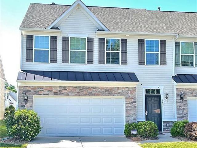 3237 Mistletoe Dr, Charlotte, NC 28273 | MLS #10157 | Compass