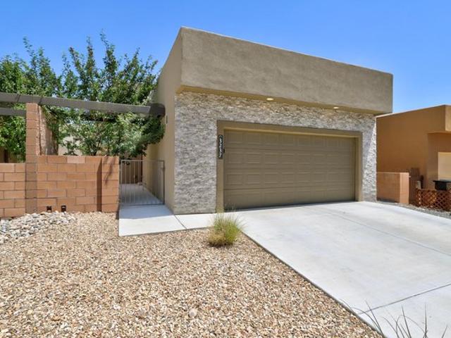 3237 Oakmount Dr SE, Rio Rancho, NM 87124
