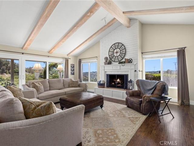 3237 Canonita Dr, Fallbrook, CA 92028