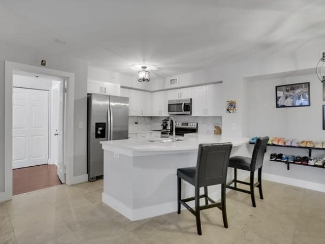 3237 Clint Moore Rd Apt 103, Boca Raton, FL 33496