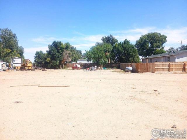 3237 E 18th Street